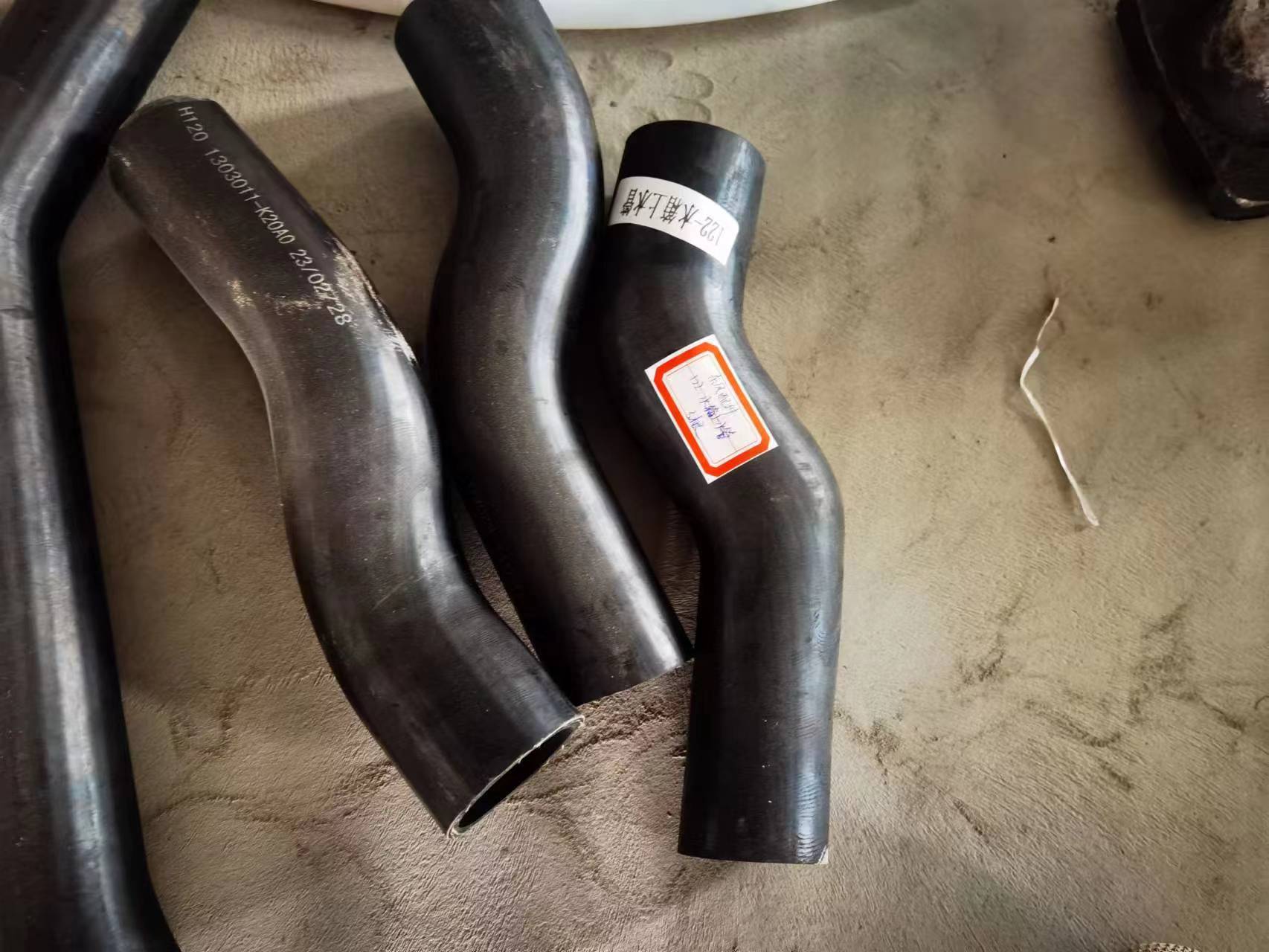 Dongfeng Accessory Water Tank Water Supply Pipe China factory_China ...